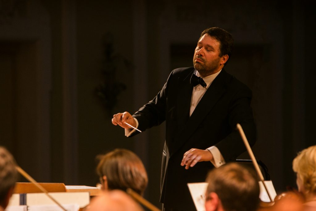 Arthur Arnold Conductor Official Website – Arthur Arnold Conductor ...